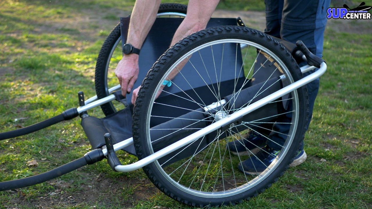 SUP-Board mit dem Fahrrad transportieren - Das ist unser Anhänger ...